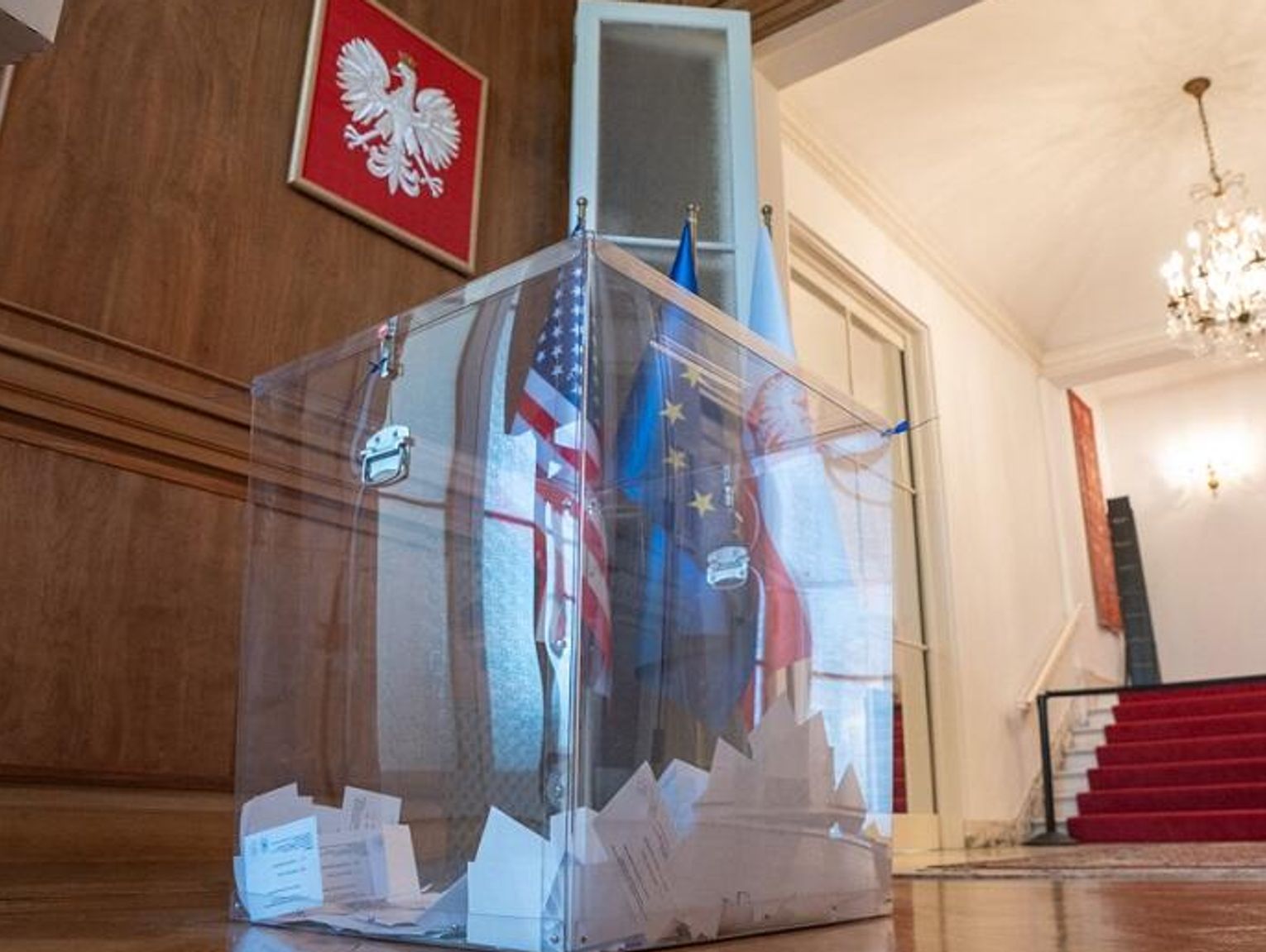 MSZ: frekwencja w obwodach za granicą - 84,26 proc., czyli mniej niż w ...